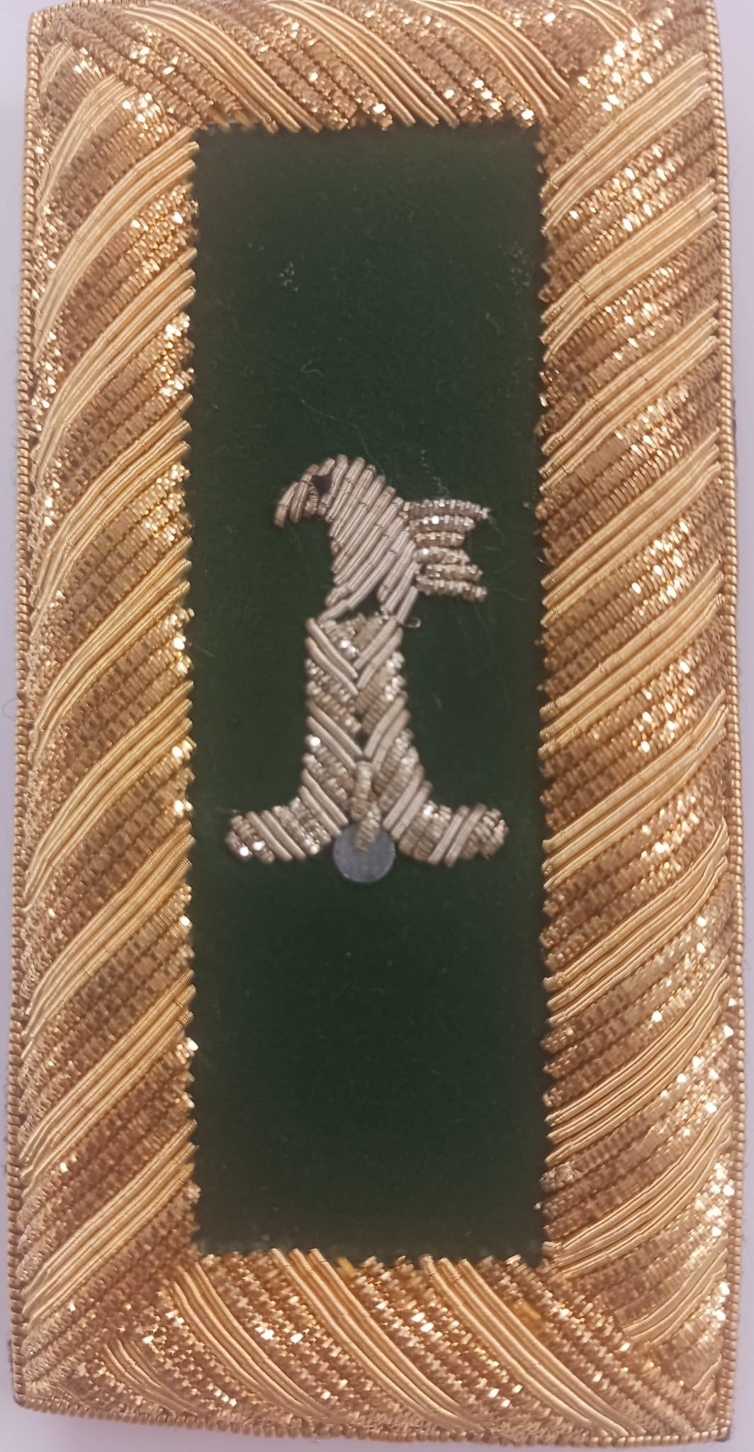 Knights Templar Shoulder Epaulets, Green - Hanging By A Thread